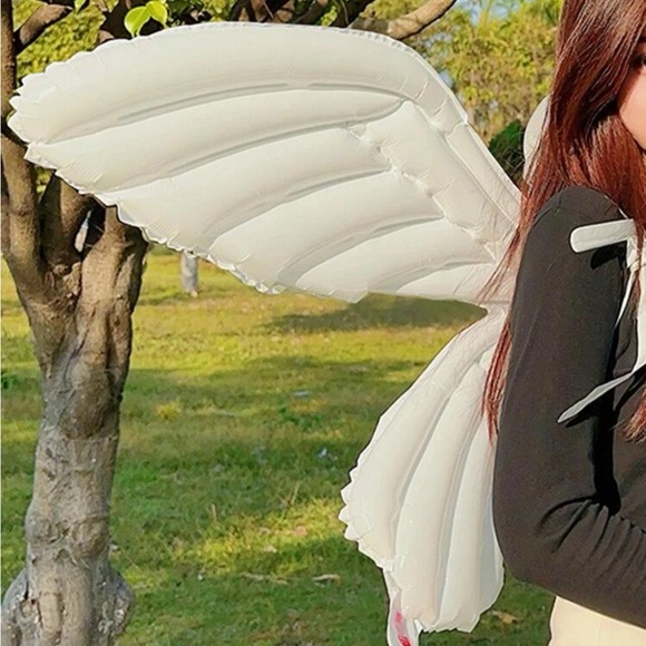 unb | Other | Plastic Photobooth Prop Modern Wing Designphoto Booth ...